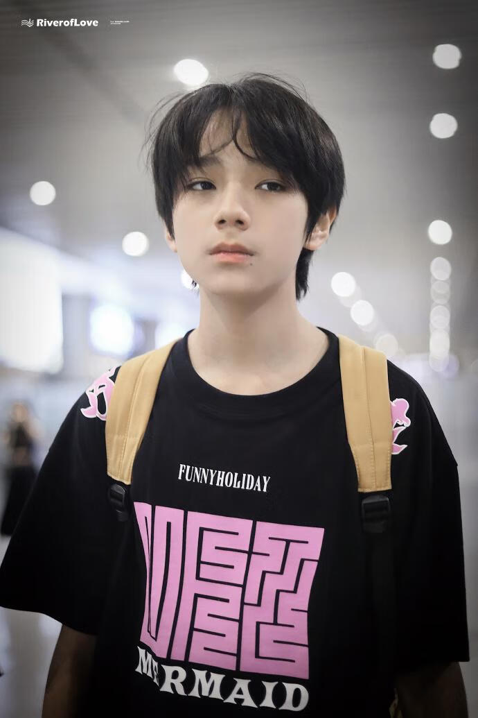 Wang Lujie Fanpage - Lumospage