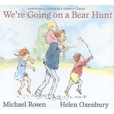 We're Going on a Bear Hunt (Classic Board Books) [Board book]