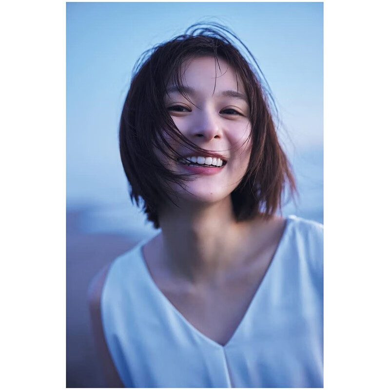 现货 日文原版 芳根京子 デビュー10周年記念写真集 ワニブックス 芳根京子出道10周年纪念写真集艺术摄影书籍