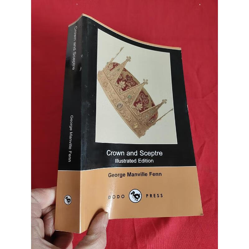 Crown and Sceptre (Illustrated Edition) ... (小16开) 【详见图】