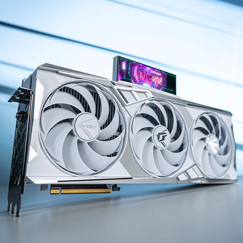 七彩虹 RTX 4090 白色火神 OC 显卡上架预约，14999 元 - IT之家