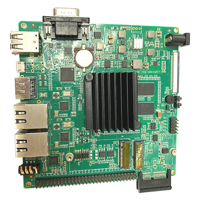 龙芯 2K1000LA 嵌入式开发板上市，首发价 1499 元 - IT之家