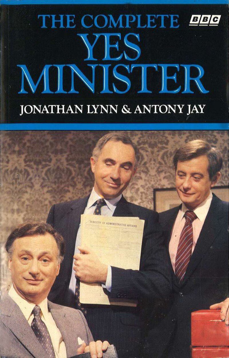 是大臣 BBC经典英剧原著小说 英文原版 The Complete Yes Minister