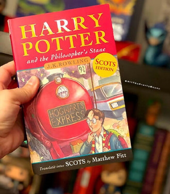 哈利波特英文原版  哈利波特 2017年苏格兰语版本 Harry Potter and the Philosopher's Stane 小开本（25周年纪念版原型封面）