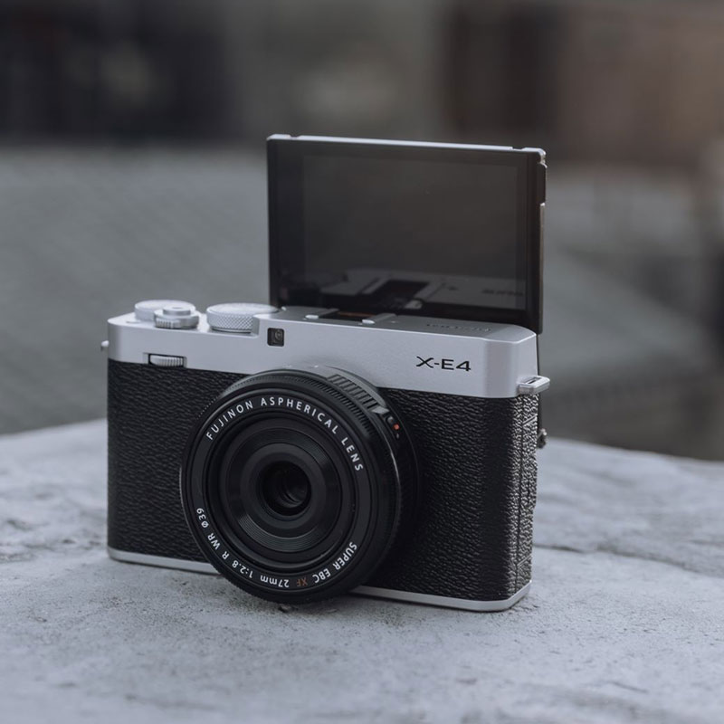富士（FUJIFILM）X-E4复古旁轴微单 vlog学生女自拍4K无反相机 xe3升级富士xe4 X-E4银色机身+指柄套（不含镜头）入门 ...