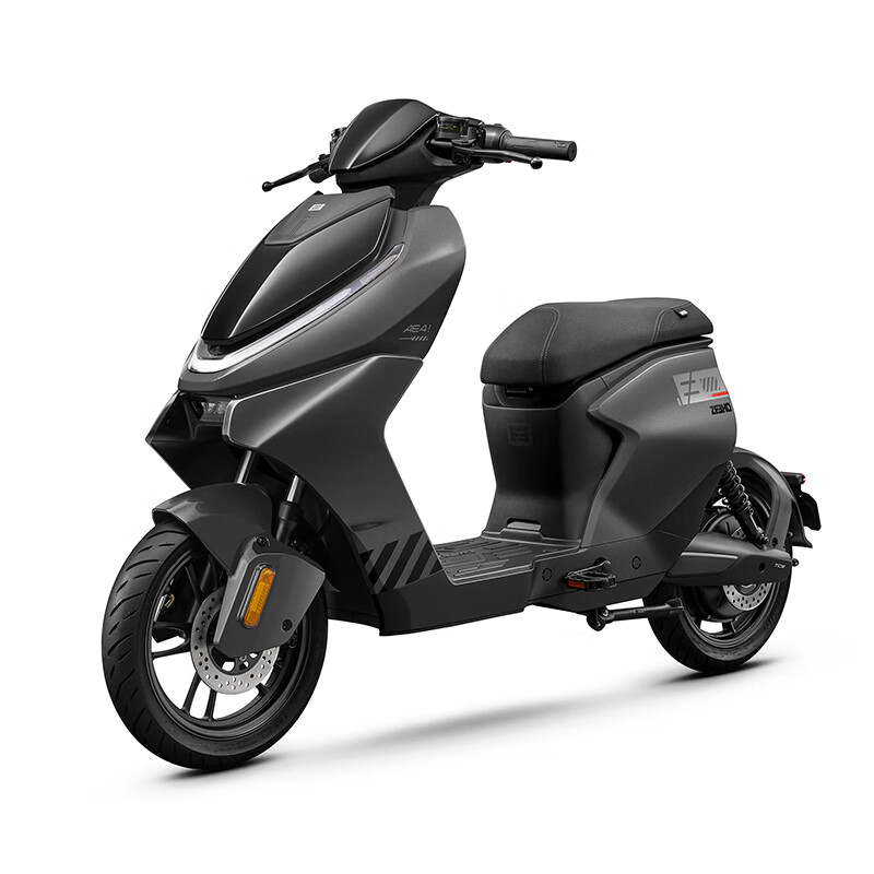 极核 AE4 电动摩托车、AE4i 电动自行车发布，4699 元起 - IT之家