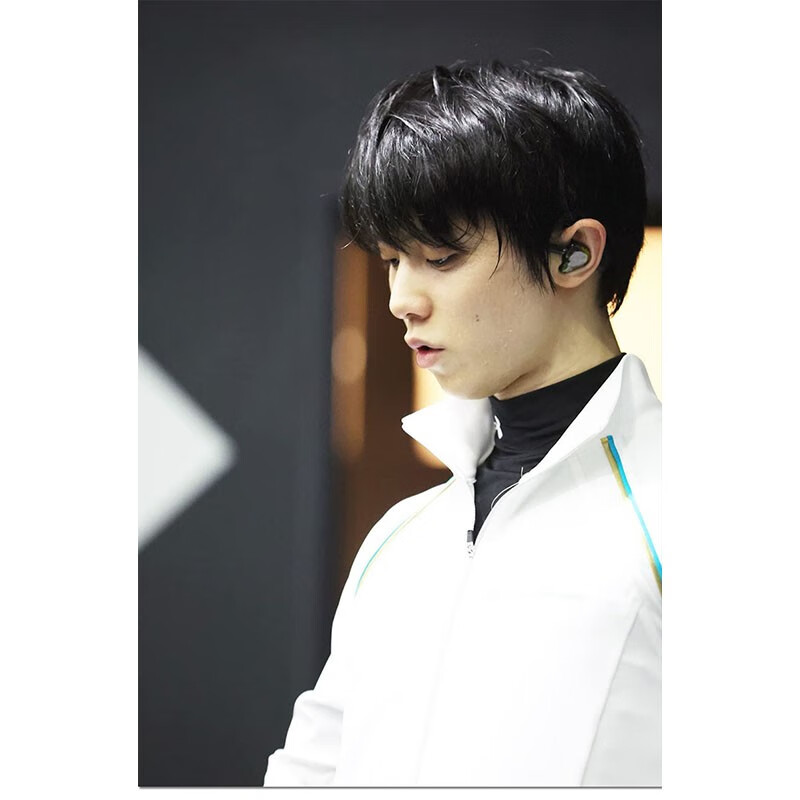 现货 日文原版 KISS&CRY特别编集 羽生结弦POSTCARD BOOK 第三弹明信片书比赛经典摄影集展示鉴赏艺术书籍