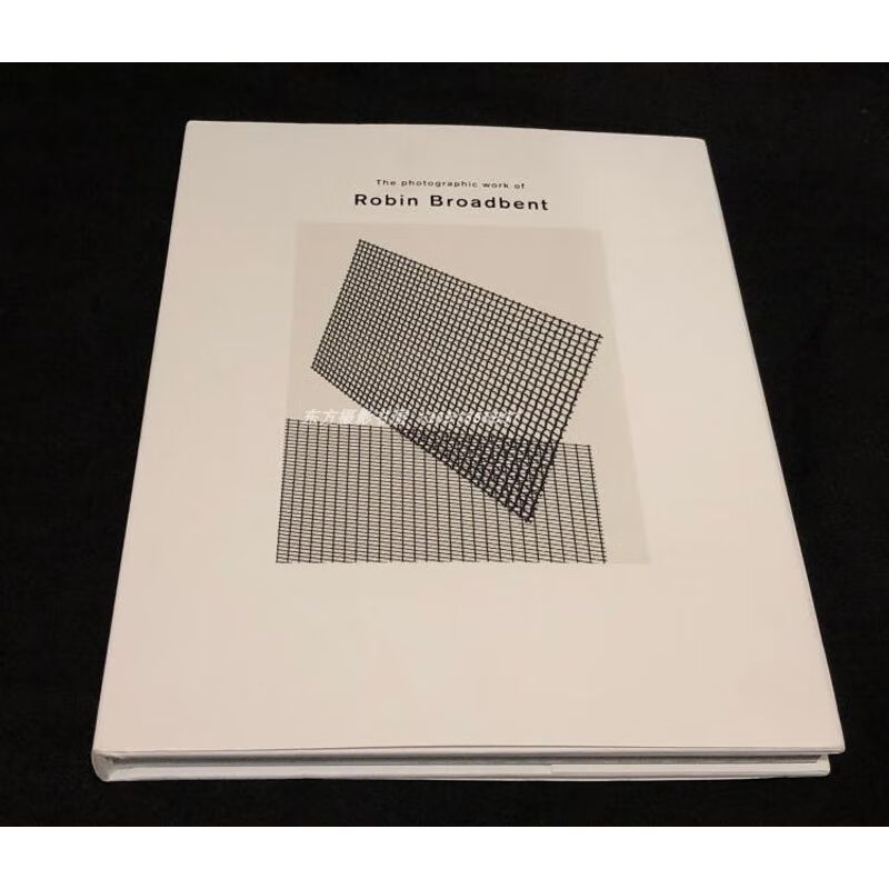 现货 The Photographic Work of Robin Broadbent