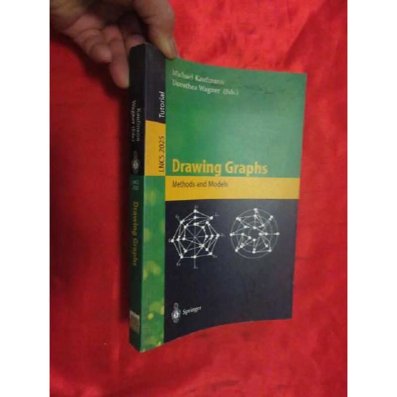 Drawing Graphs: Methods and Models    (小16开) 【详见图】